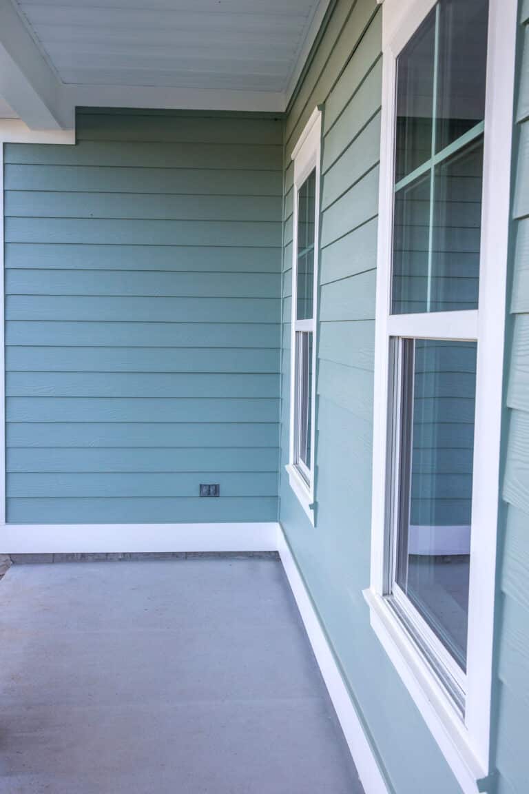 Installing Vinyl Siding Around Windows - KV Construction